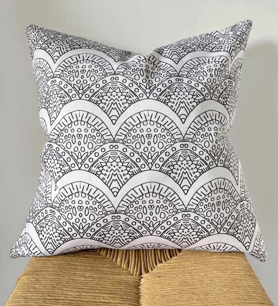ArchwayArchPillowTeluna_1024x1024.jpg?v=1638462433